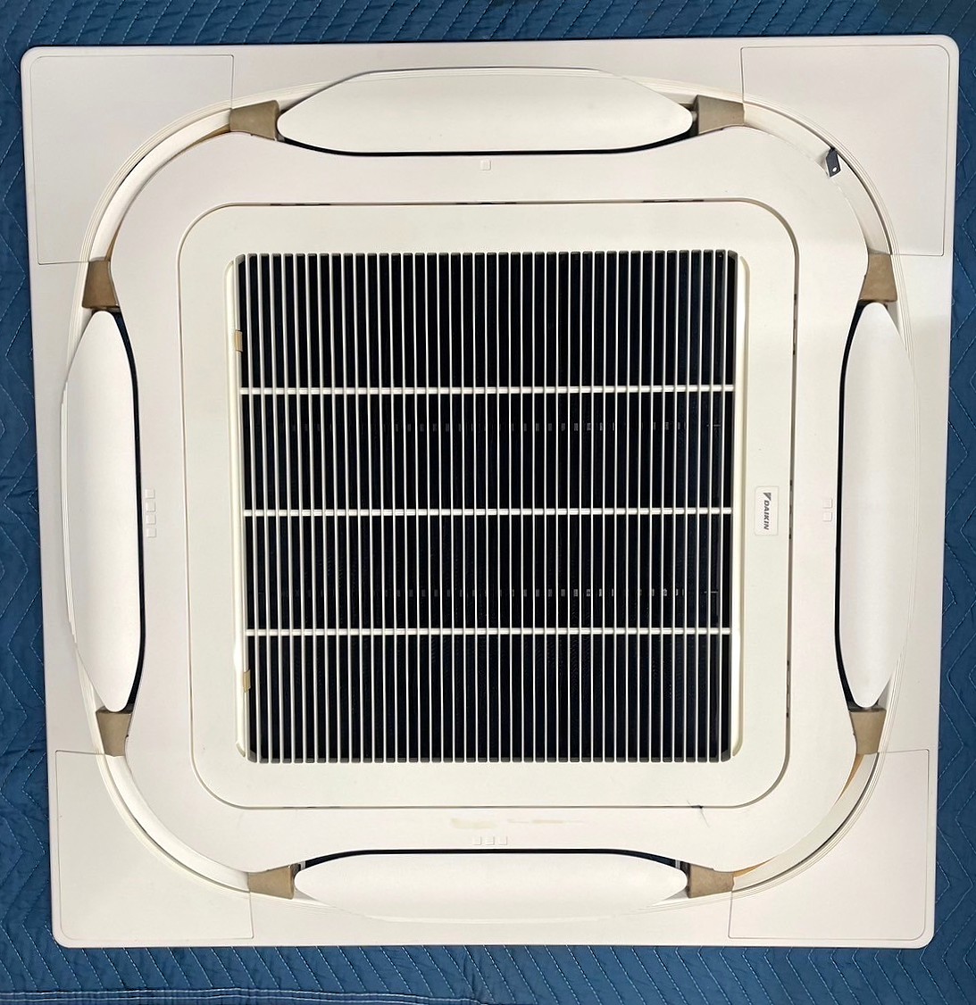 【売約済】天カセ4方向シングル【SZRC80BFT】 | 福岡で業務用エアコンのことなら福岡エアコンサポートにお任せ！